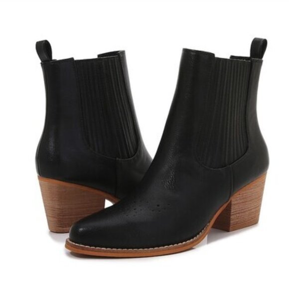 MM Shoes | Shoes | Mm Black Leather Ankle Boots With Toe Design | Poshmark